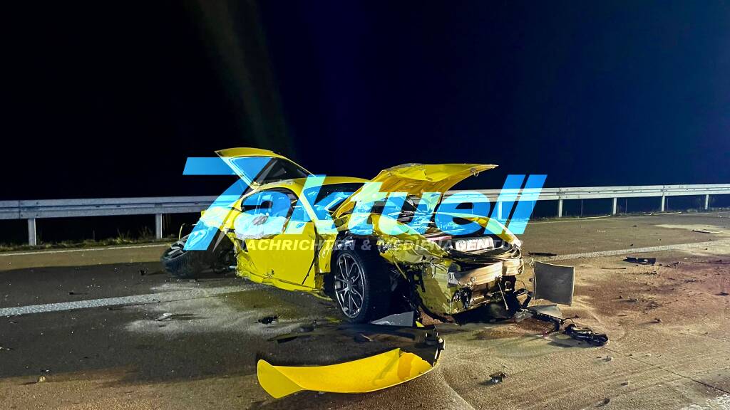 500 PS Porsche-Unfall auf der A24 bei Linum - Drei Personen verletzt ... 500 PS Porsche-Unfall auf der A24 bei Linum - Drei Personen verletzt ...